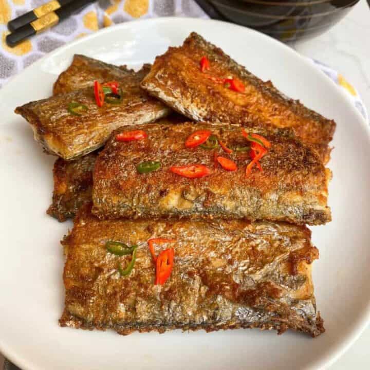 Pan Fried Belt Fish - Sassy Chopsticks