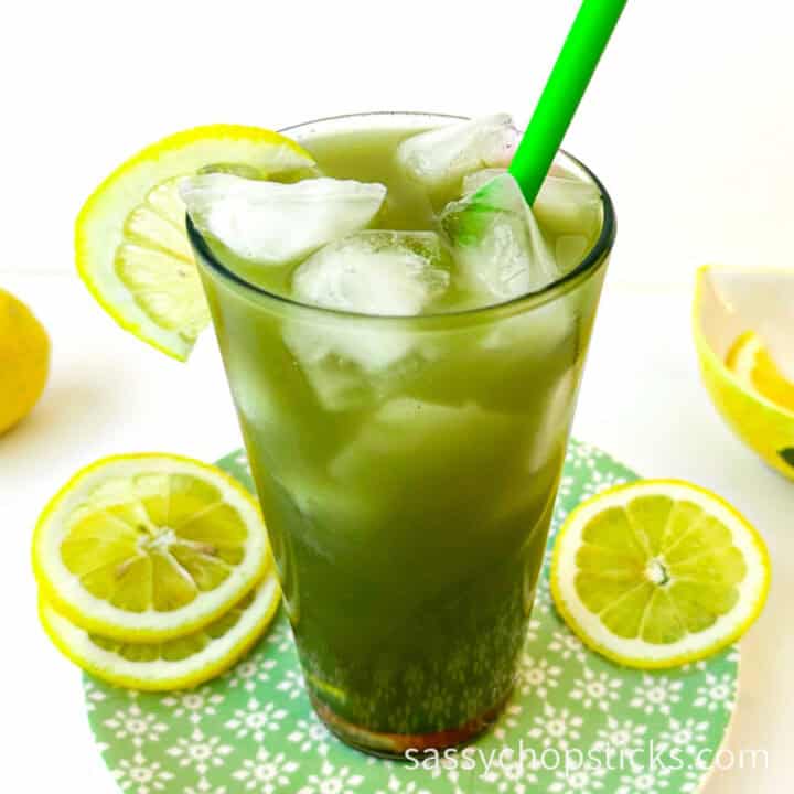 Iced Lemon Matcha Tea Recipe (Matcha Lemonade!) - Sassy Chopsticks