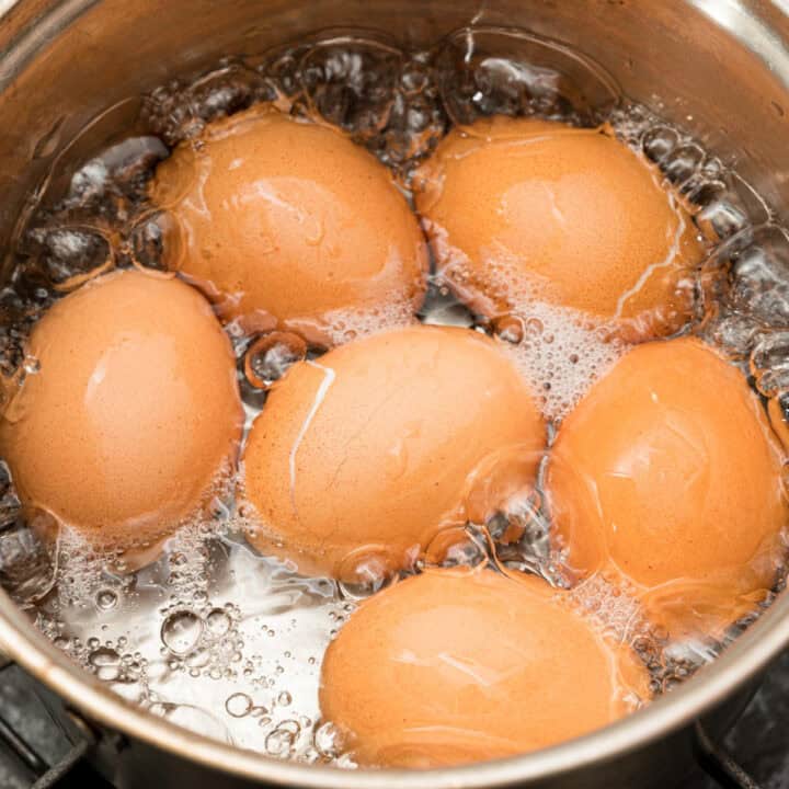 Eggspert Boiling: A Crackling Guide To Perfect Hard-Boiled Eggs - Sassy ...